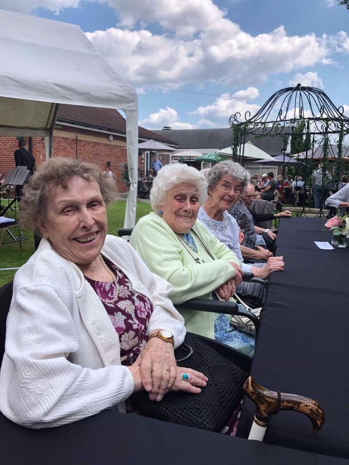 Oldham District Garden Party at Middleton Masonic Hall - The East ...
