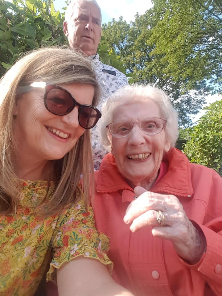 Oldham District Garden Party at Middleton Masonic Hall - The East ...